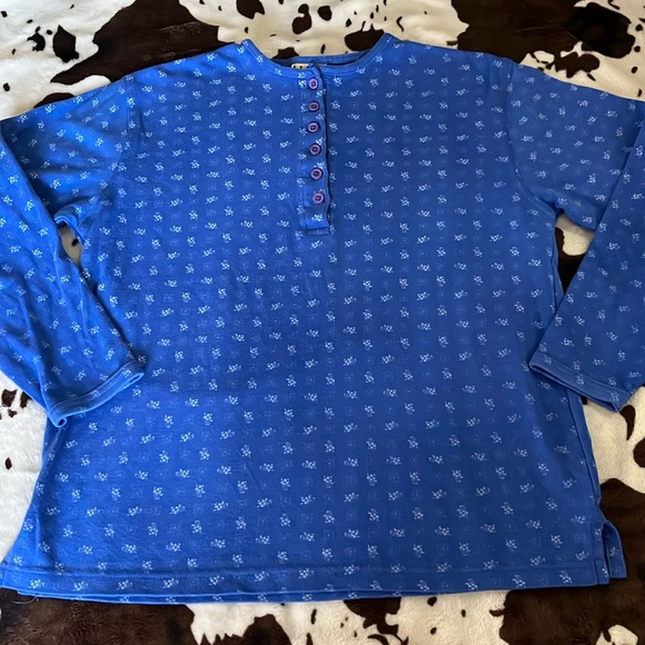 L.L. Bean | Tops | Ll Bean Blue Floral Henley M Long Sleeve Stretch ...